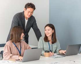 転職サイトのイーキャリア-株式会社Def tribeの転職情報・仕事情報